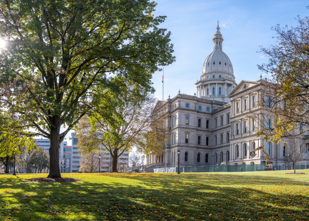 Best Suburbs in Lansing | Stacker