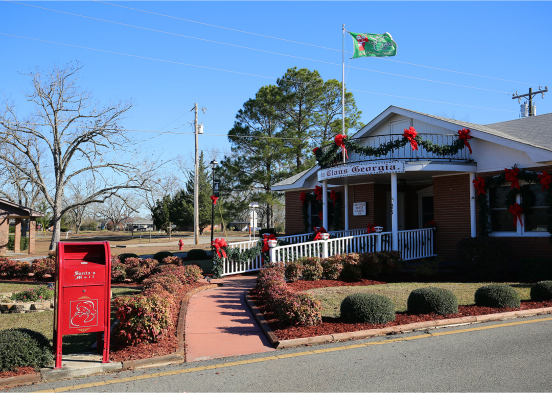 Santa Claus: A Town in Georgia or Just Festive Vocabulary? | Stacker