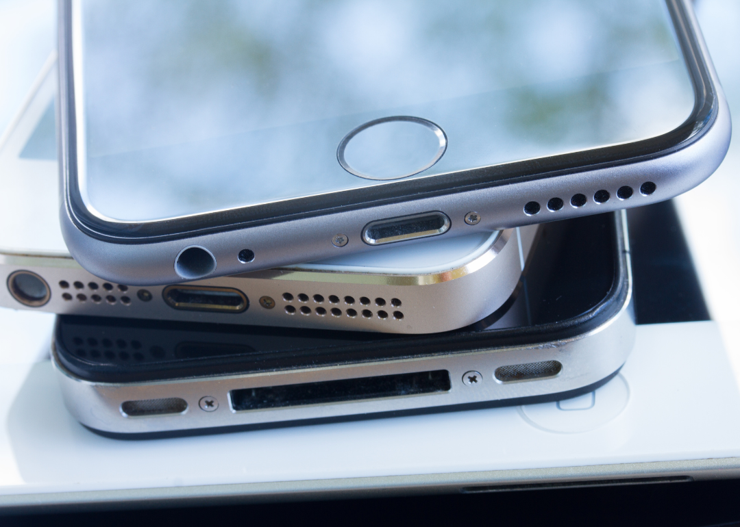 Smartphones Used to Be Half the Size They Are Today—here's How They've ...