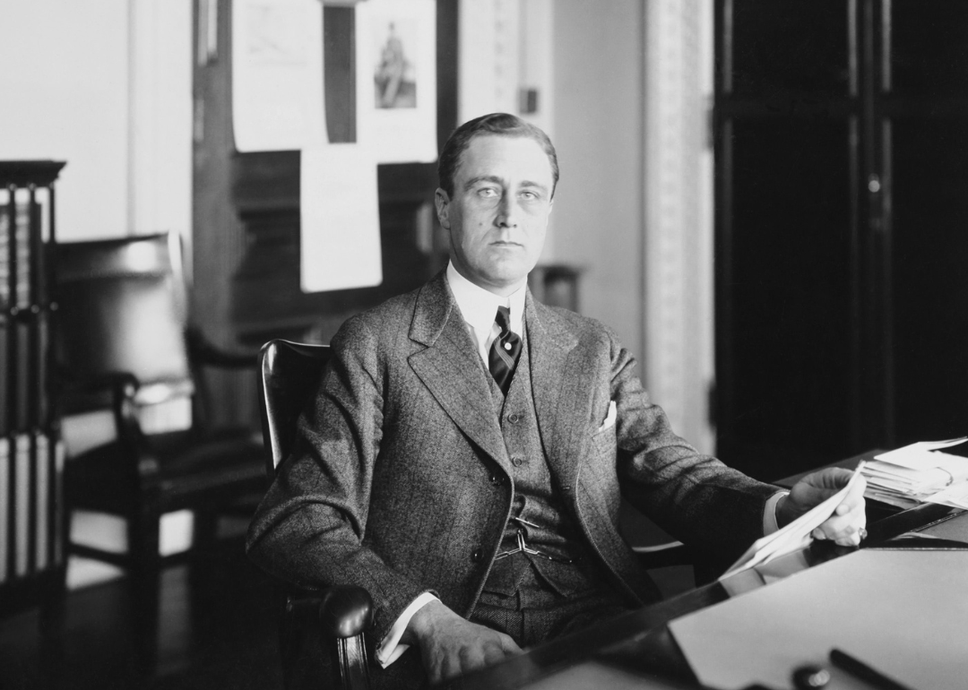 Every US President's and First Lady's Official Portraits | Stacker