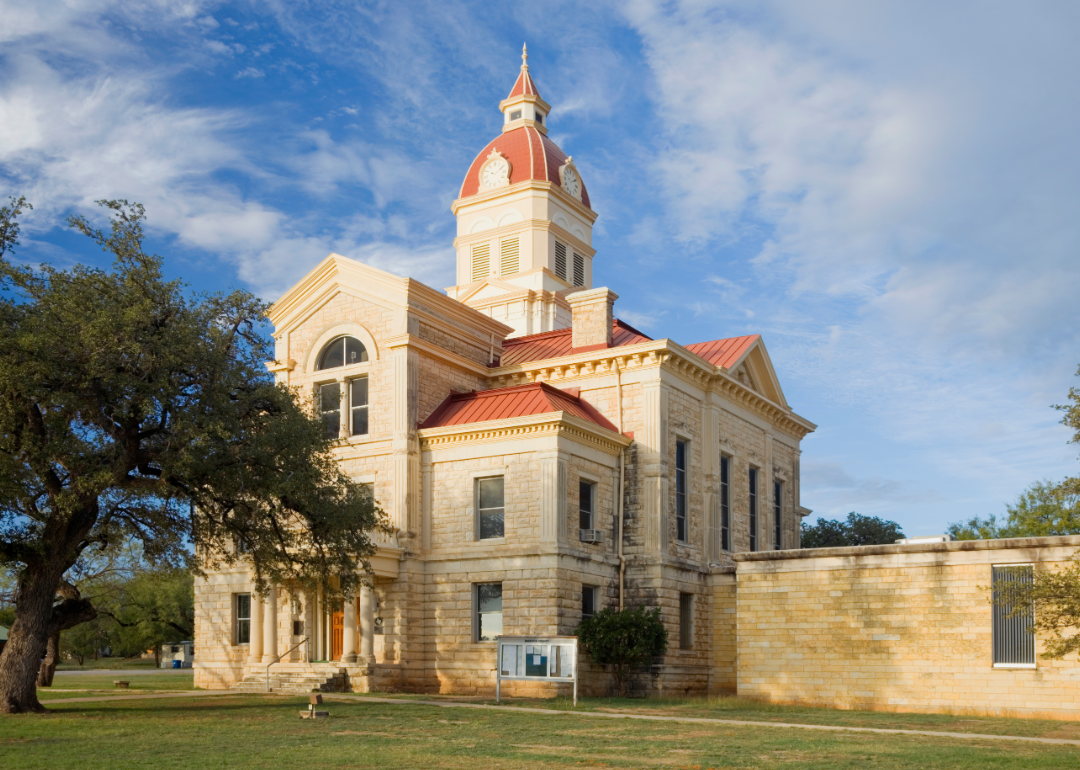 Warmest and Coldest Februaries in Bandera County, Texas History | Stacker