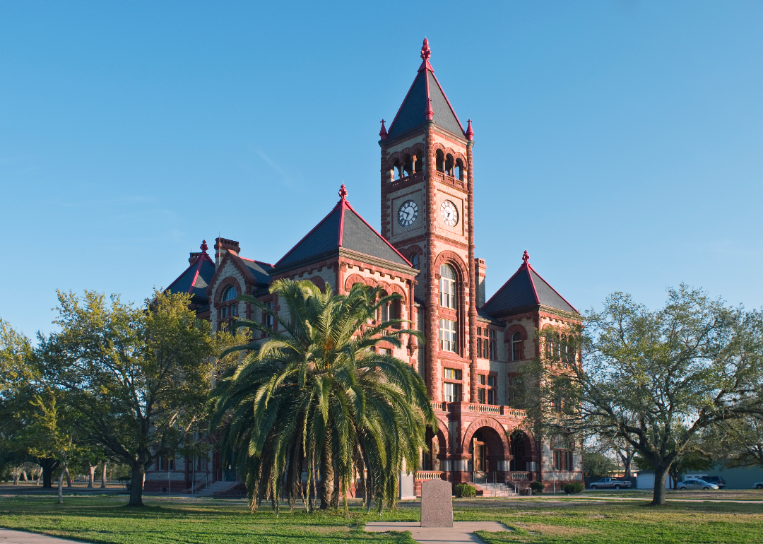 Warmest and Coldest Februaries in DeWitt County, Texas History | Stacker
