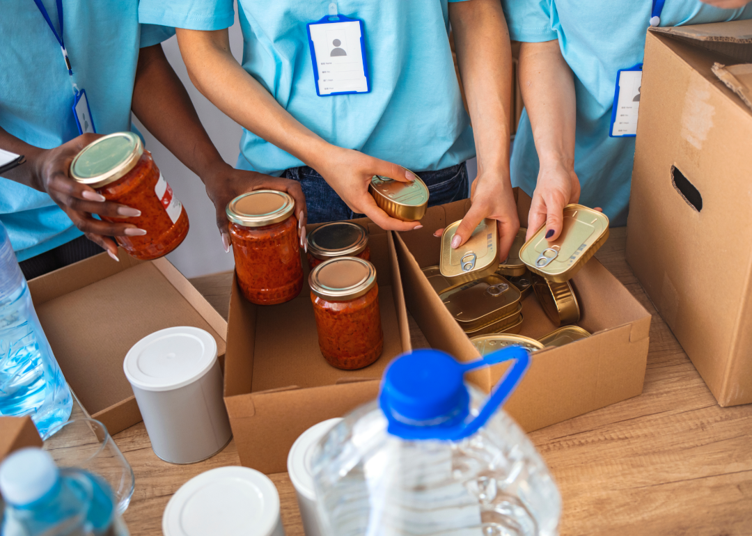 Food Bank Volunteer Opportunities Near Tulsa | Stacker