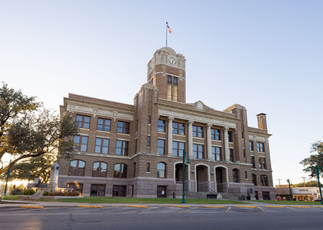 Warmest and Coldest January in Johnson County, Texas History | Stacker