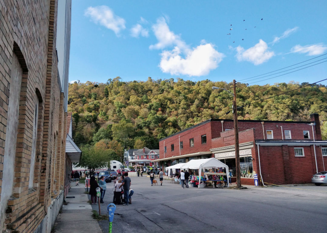 Warmest and Coldest January in Morgan County, West Virginia History ...