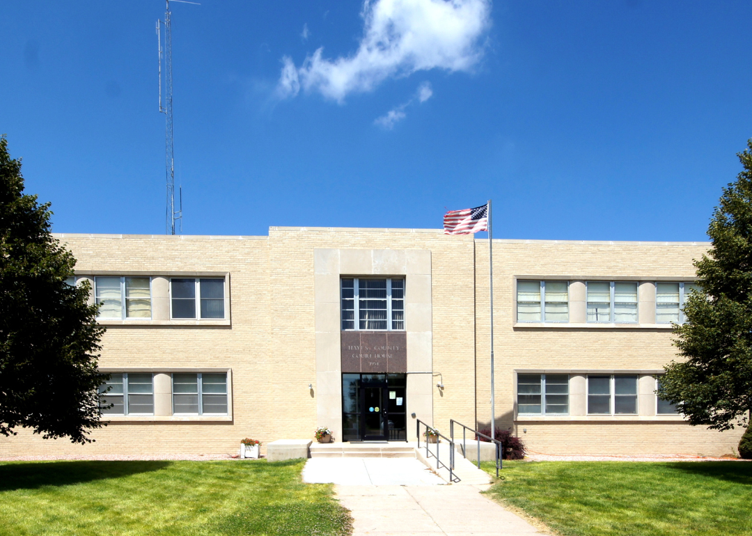 Warmest and Coldest Februaries in Hayes County, Nebraska History | Stacker