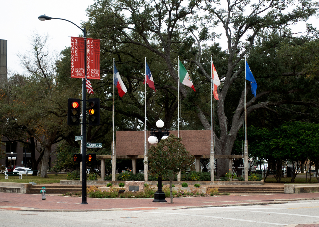 Warmest and Coldest January in Victoria County, Texas History | Stacker
