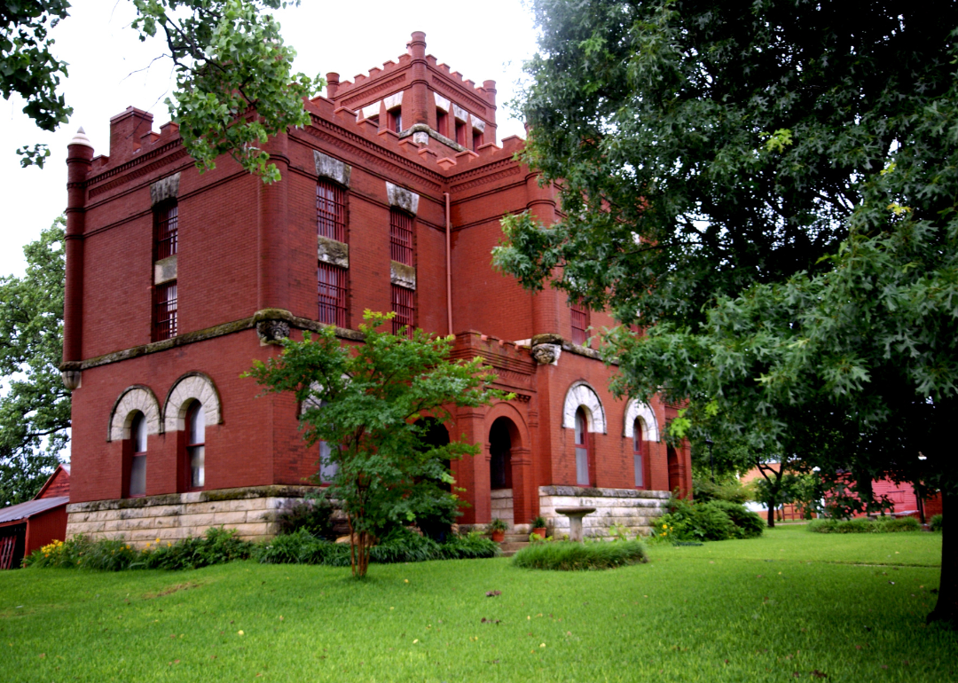Warmest Decembers in Milam County, Texas History | Stacker