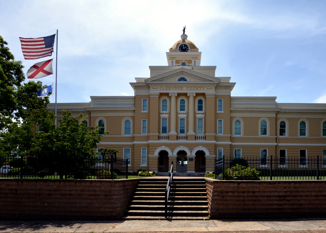 Warmest and Coldest January in Cleburne County, Alabama History | Stacker