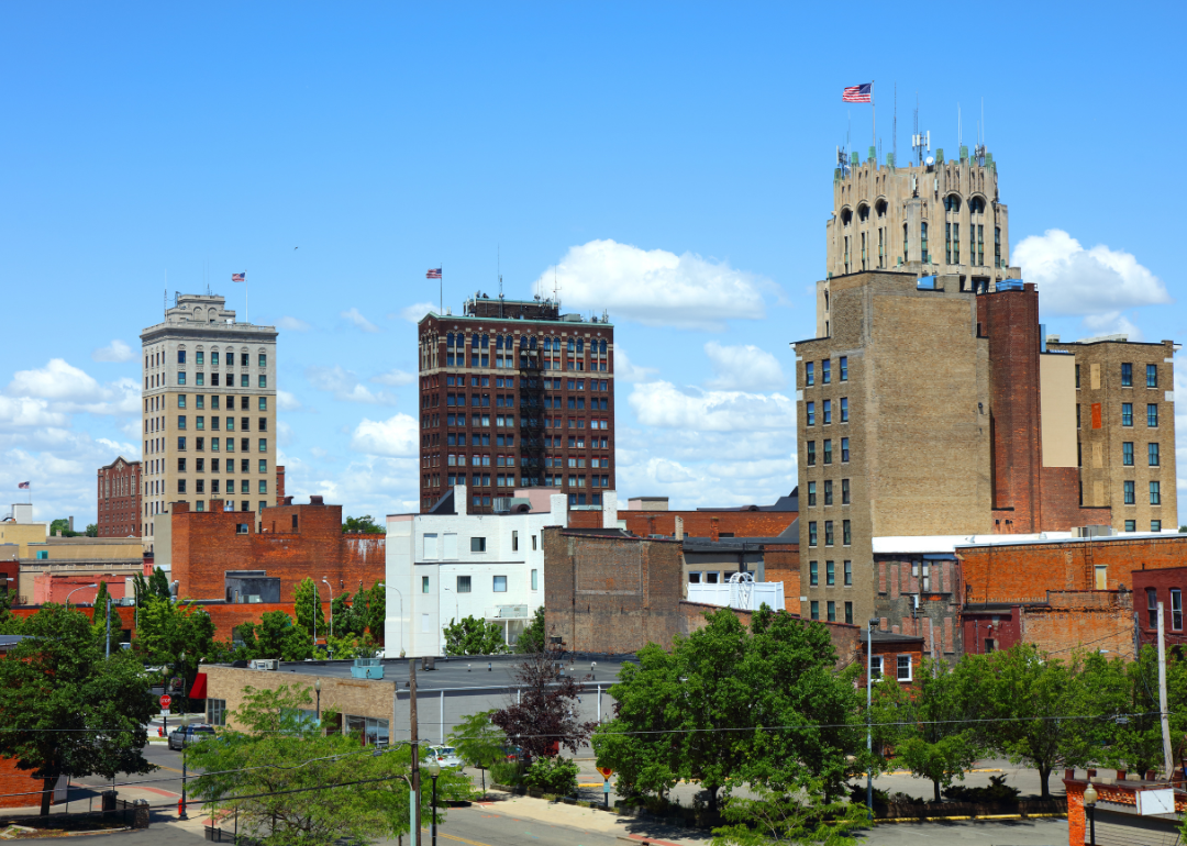 Warmest and Coldest January in Jackson County, Michigan History | Stacker
