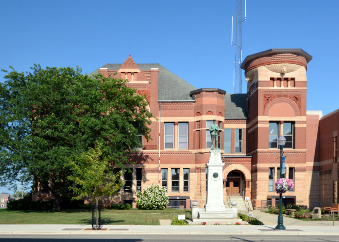 Warmest and Coldest January in Freeborn County, Minnesota History | Stacker