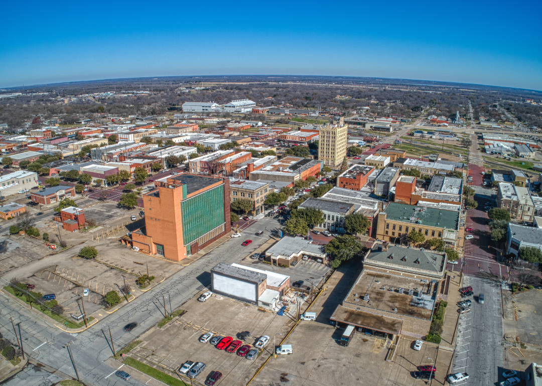 Warmest and Coldest January in Navarro County, Texas History | Stacker