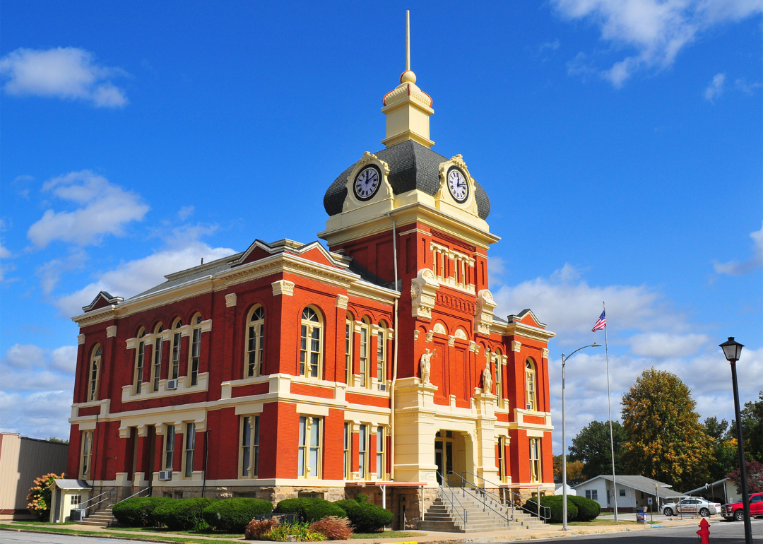 Warmest and Coldest January in Scott County, Illinois History | Stacker