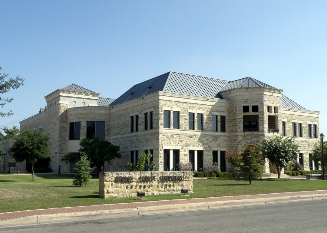 Warmest and Coldest Februaries in Kendall County, Texas History | Stacker Warmest and Coldest Februaries in Kendall County, Texas History | Stacker