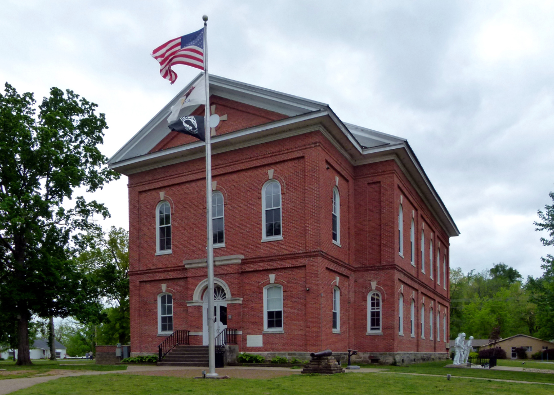 Warmest and Coldest January in Pope County, Illinois History | Stacker