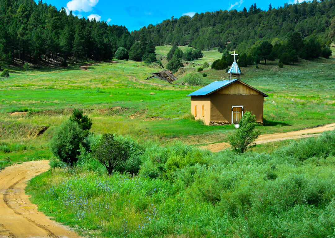 Warmest and Coldest Februaries in Mora County, New Mexico History | Stacker