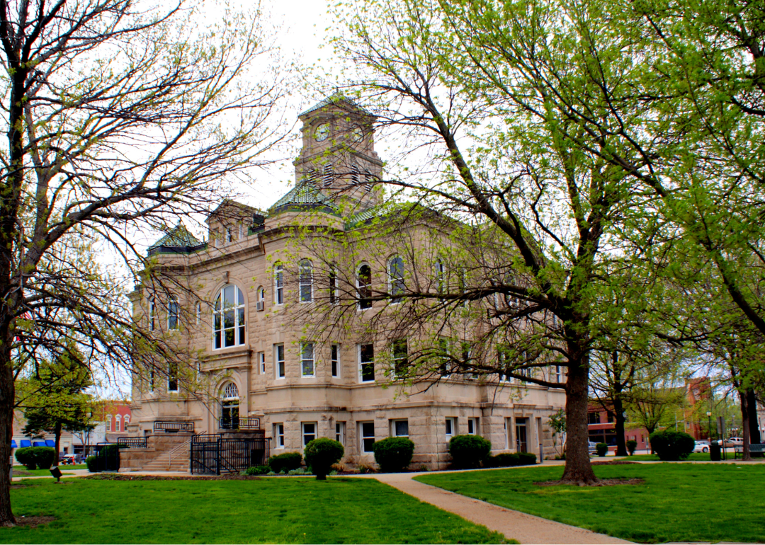 Warmest and Coldest January in Appanoose County, Iowa History | Stacker