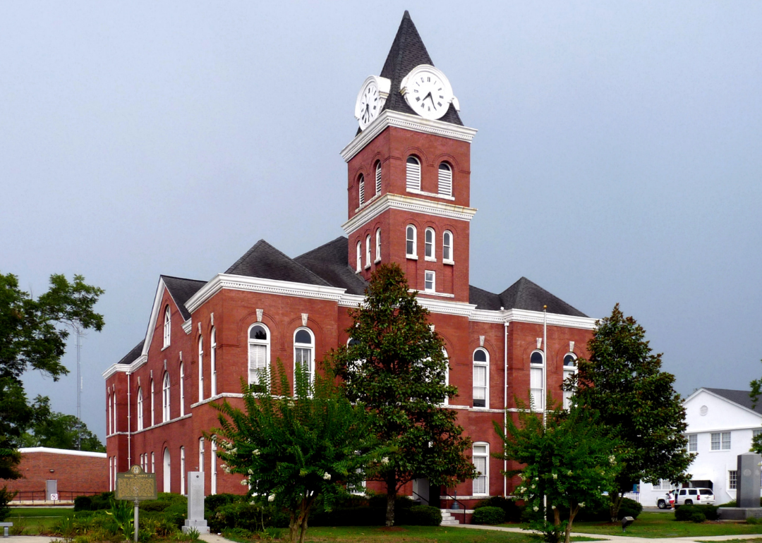 Warmest and Coldest Februaries in Wayne County, Georgia History | Stacker