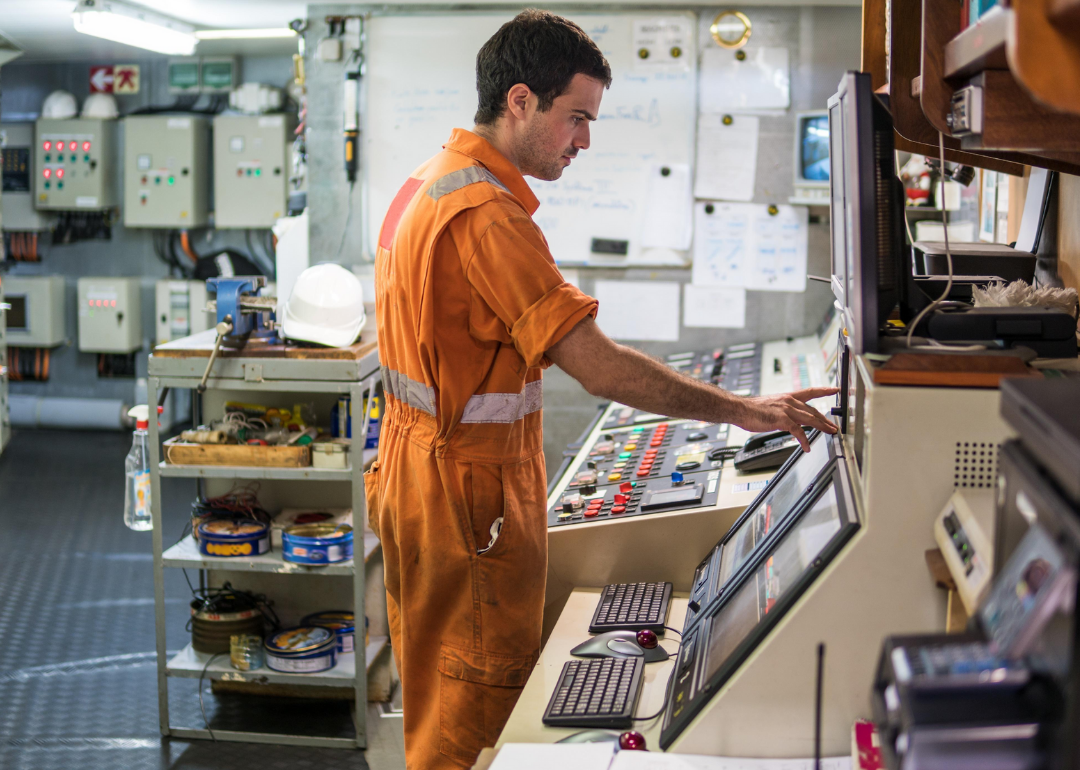 Highest-paying Jobs That Require a Bachelor's Degree | Stacker