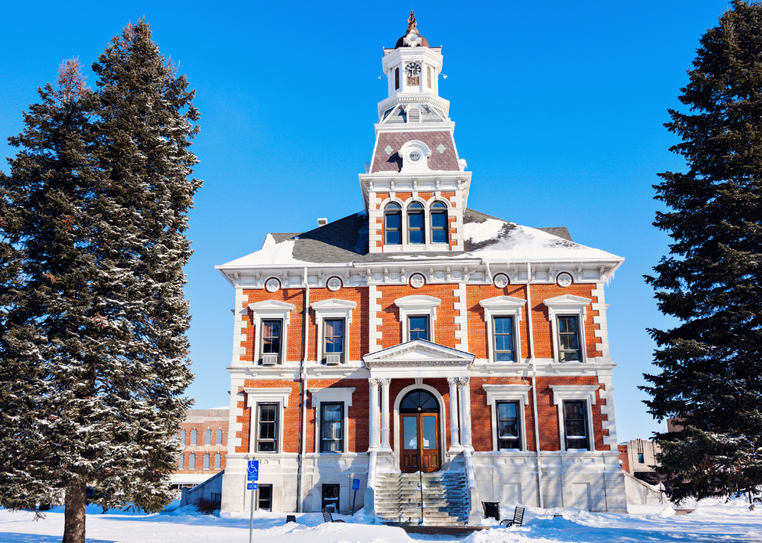 Warmest Decembers in McDonough County, Illinois History | Stacker