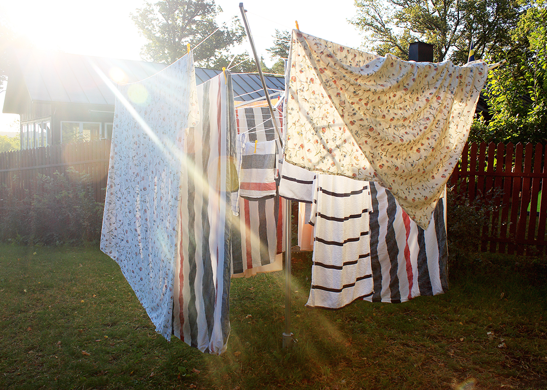How often should you actually wash your bed sheets? (Plus expert tips ...